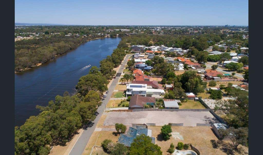 21 Ashfield Parade - Large 764sqm Block in 5 Star Location - Lay2 Real ...