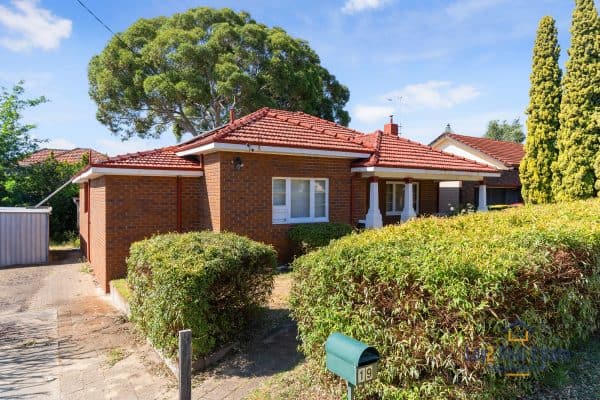 19 Gilbert Street Bayswater WA 1940's River Precinct Home.
